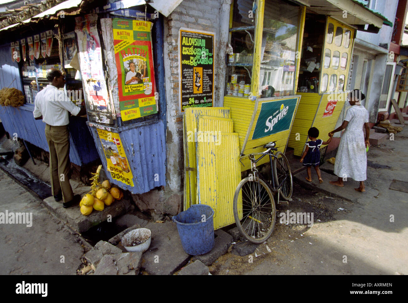 Sri Lanka Galle Fort shop in lighthouse street Stock Photo - Alamy
