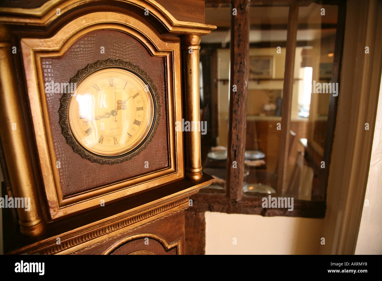 A traditional grandfather clock Stock Photo - Alamy