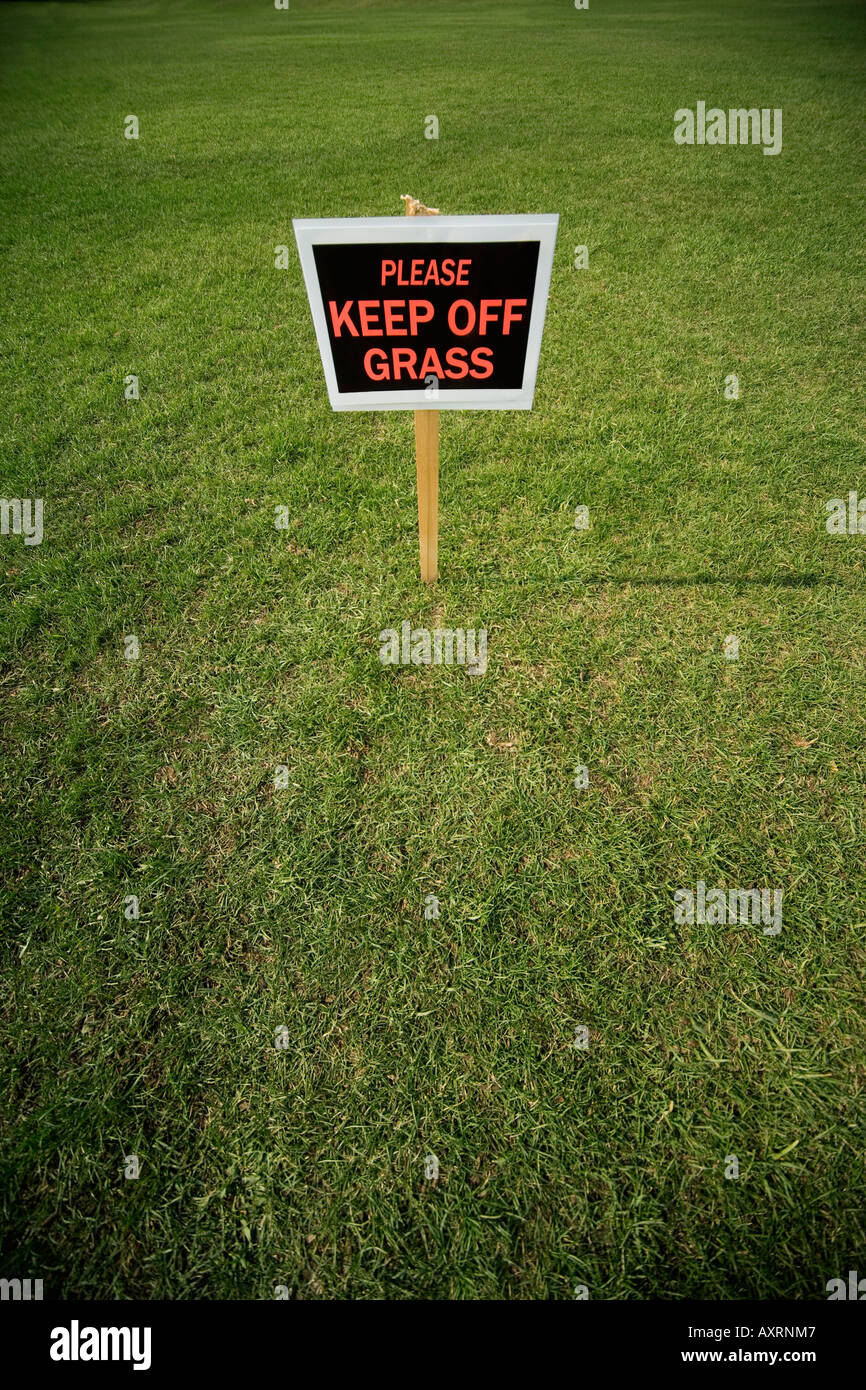 Please keep off grass Stock Photo - Alamy