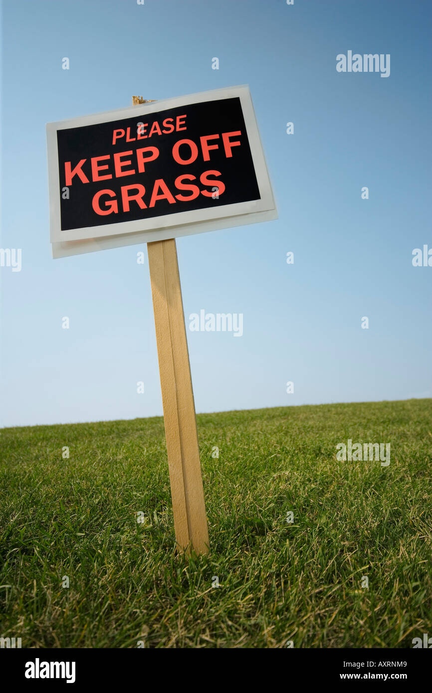 Keep off the lawn signs hi-res stock photography and images - Alamy