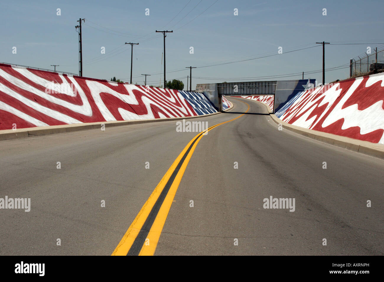 Underpass road hi-res stock photography and images - Alamy