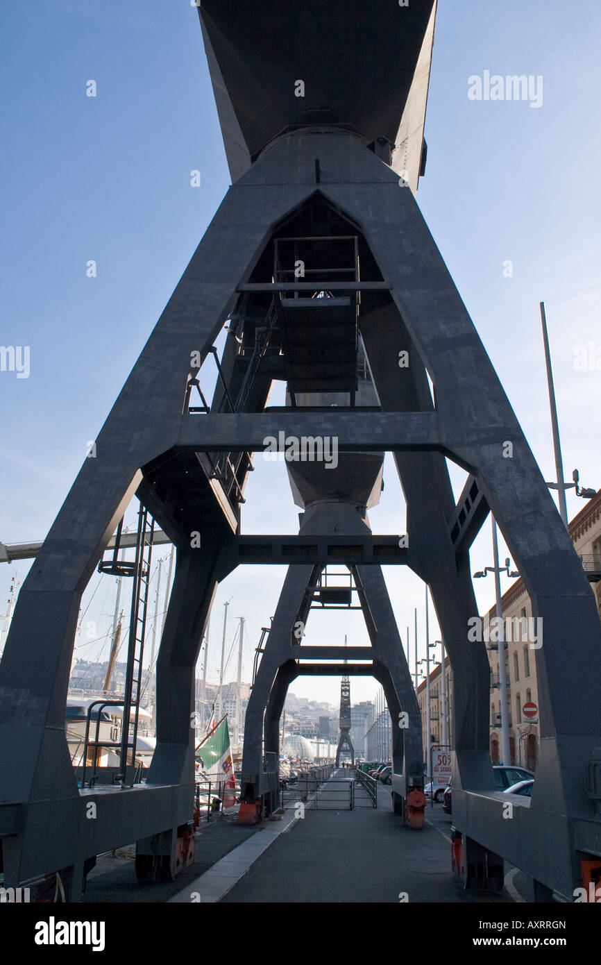 Working, port, crane Stock Photo - Alamy
