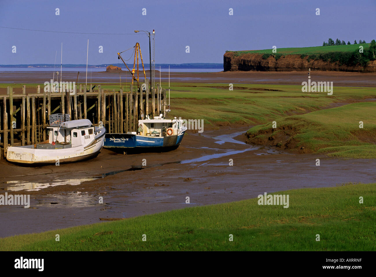 Minas basin boats hi-res stock photography and images - Alamy