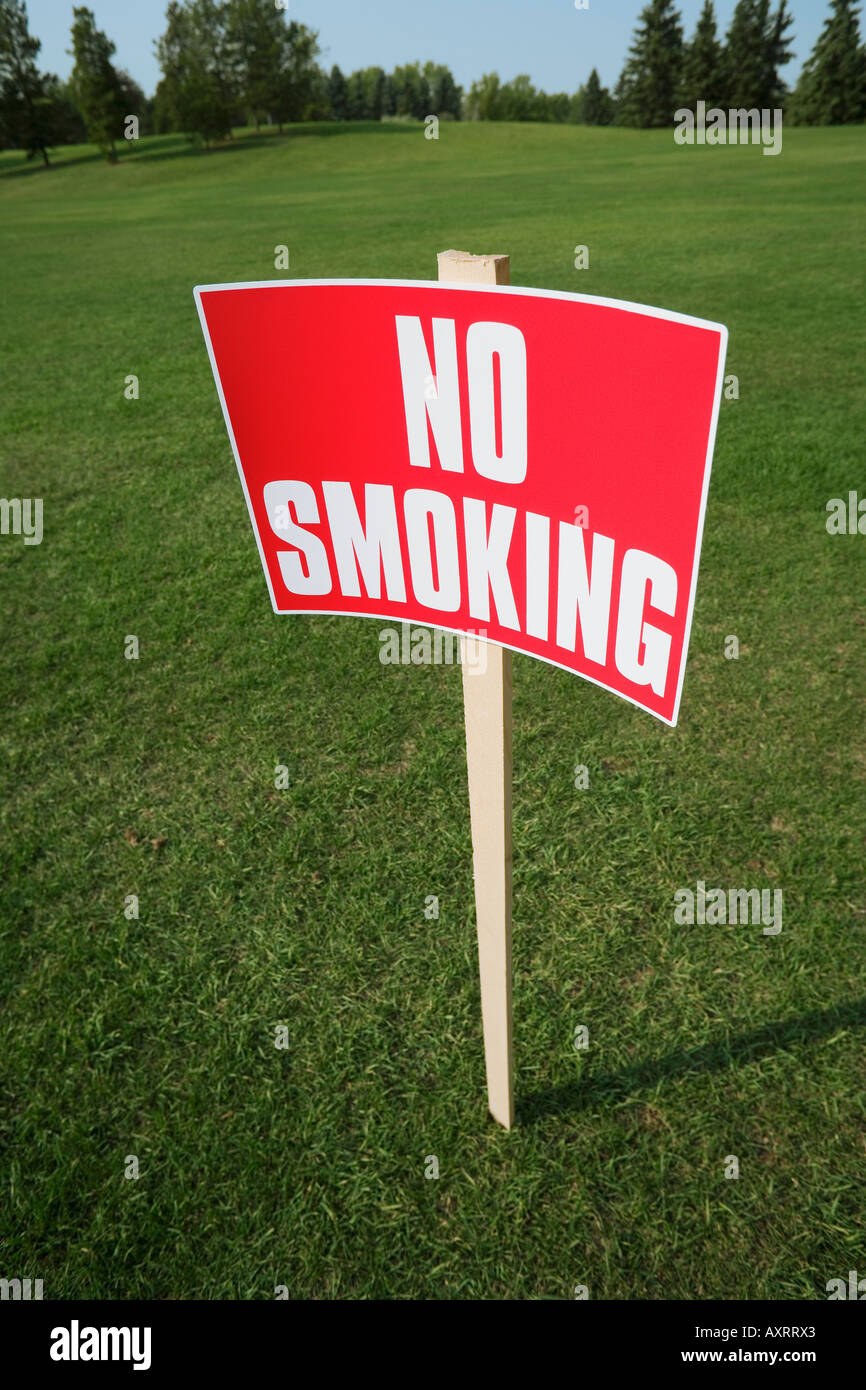 No smoking sign outside Stock Photo - Alamy