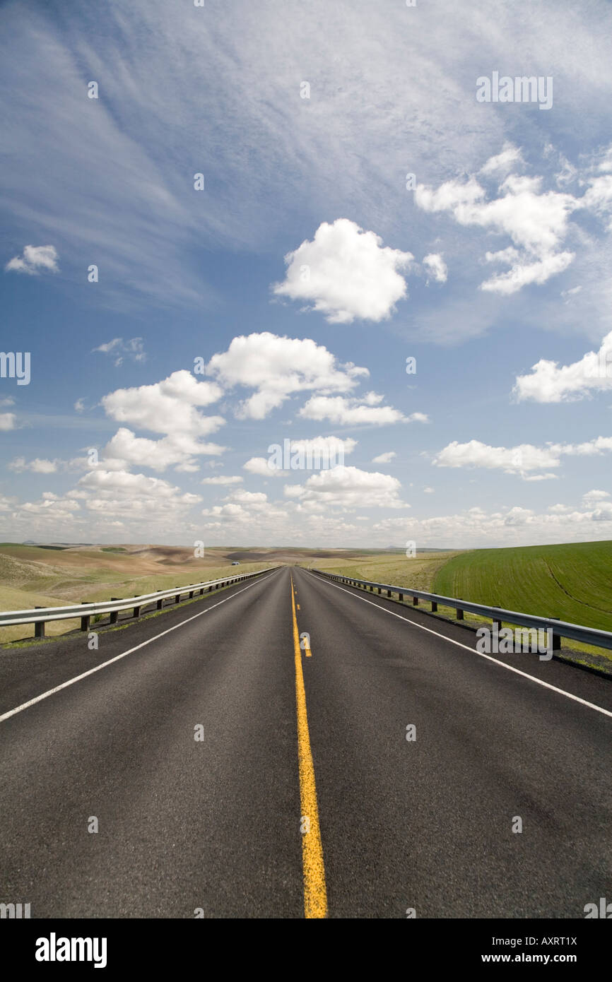 Centerline hi-res stock photography and images - Alamy