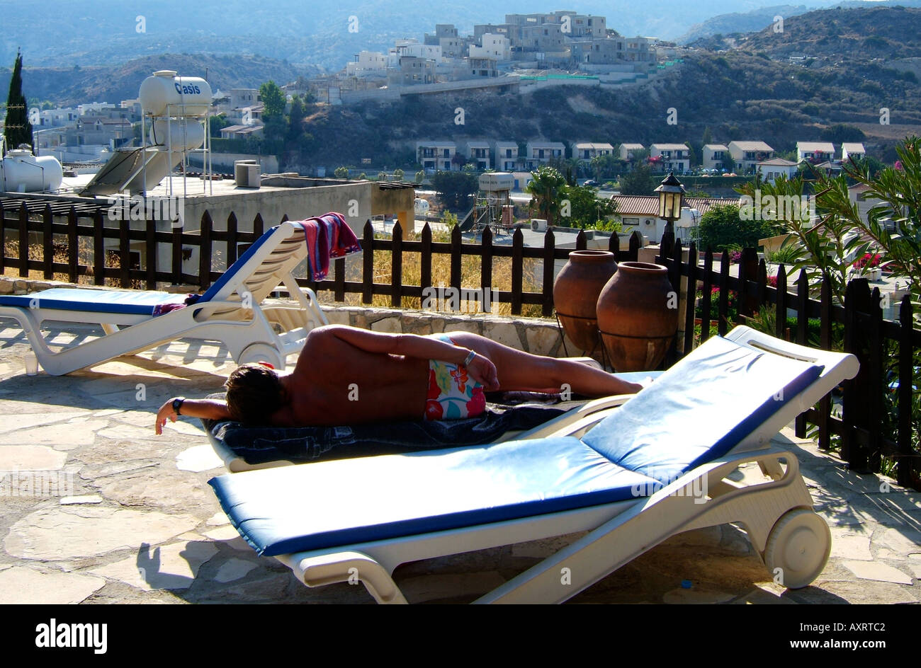 Holiday in the sun hi-res stock photography and images - Alamy