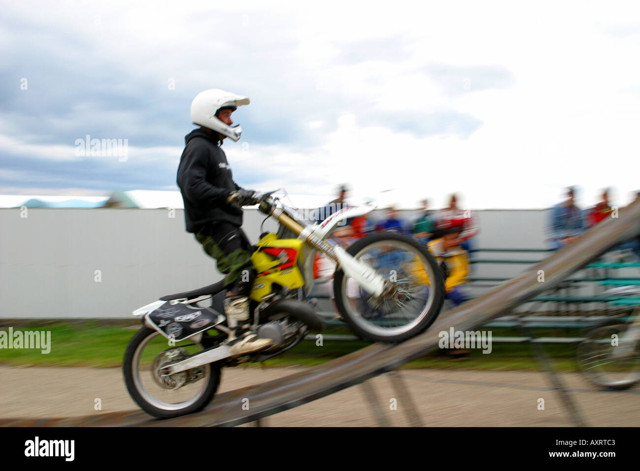 Participaction hi-res stock photography and images - Alamy