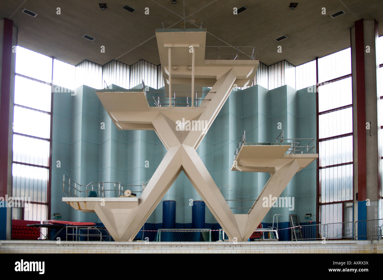 Exterior of the Leeds International Pool showing angular diving ...