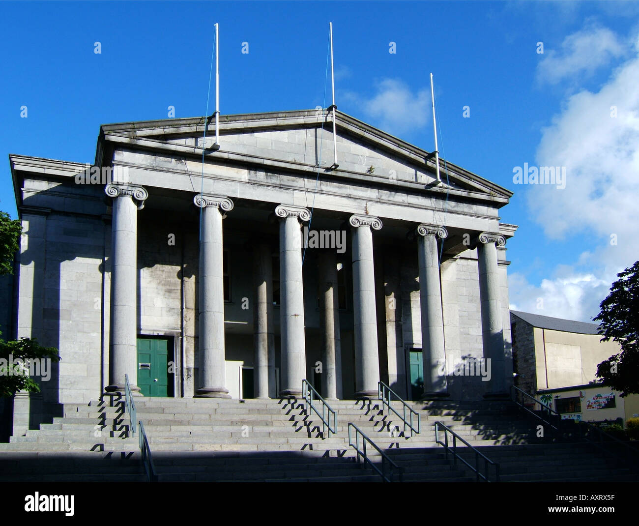 Law courts Tralee Ireland Stock Photo - Alamy