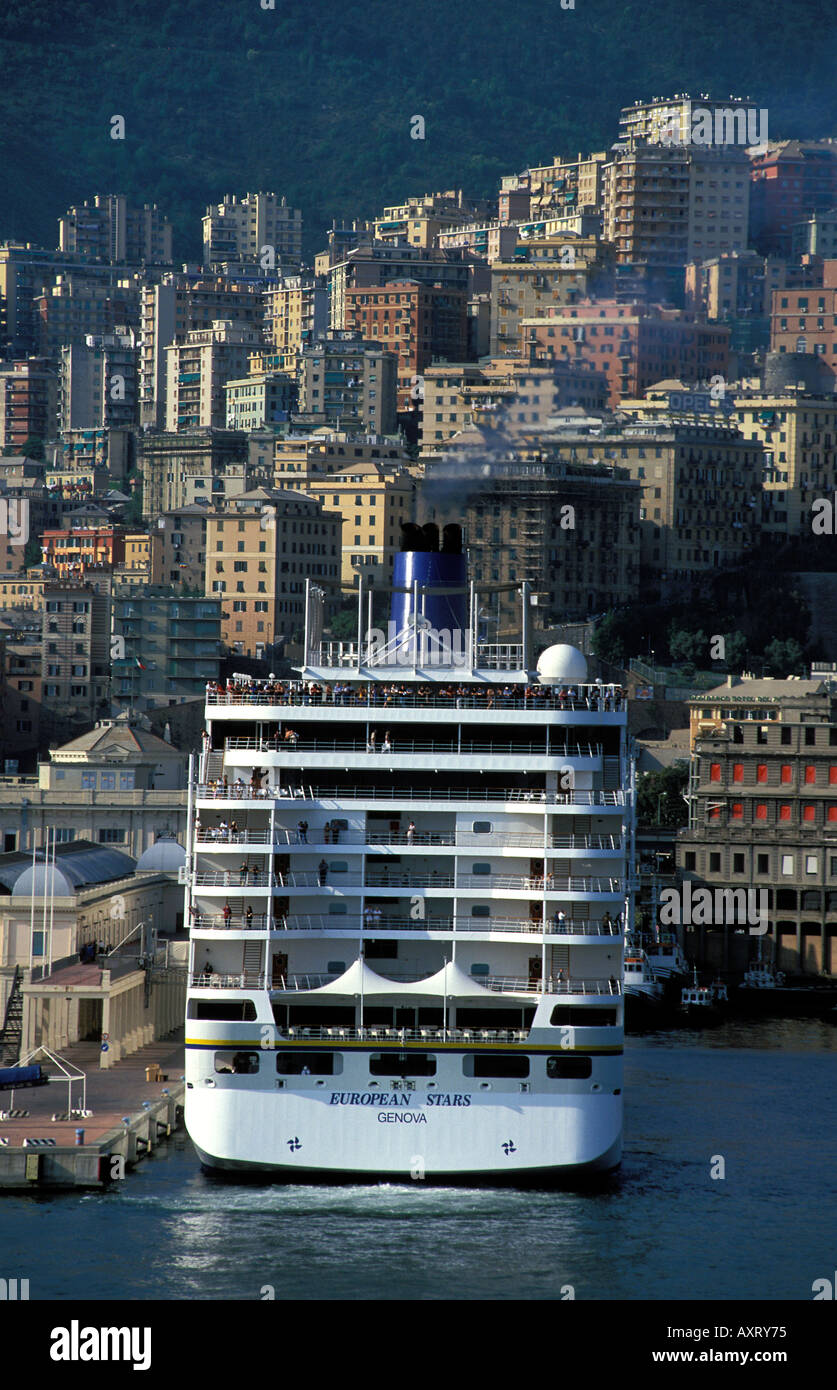 Cruise ship in the harbour of Genova Stock Photo - Alamy