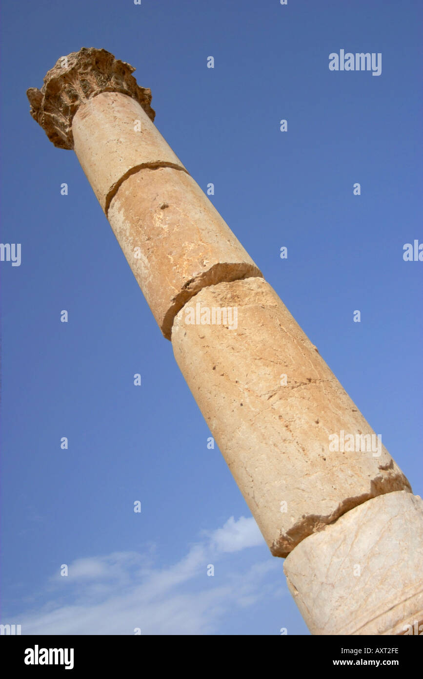 Roman archetecture hi-res stock photography and images - Alamy