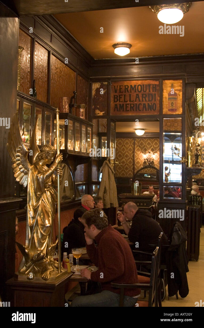 Cafe le cirio hi-res stock photography and images - Alamy