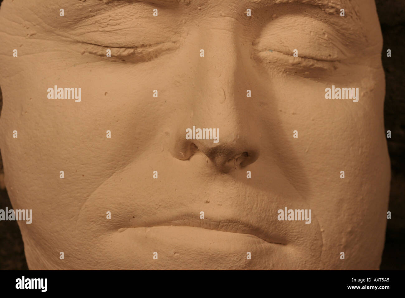 Death mask plaster cast hi-res stock photography and images - Alamy