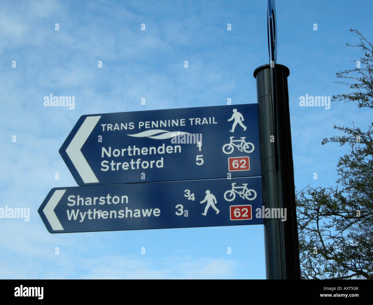 sign in didsbury indicating trans pennine trail Stock Photo - Alamy
