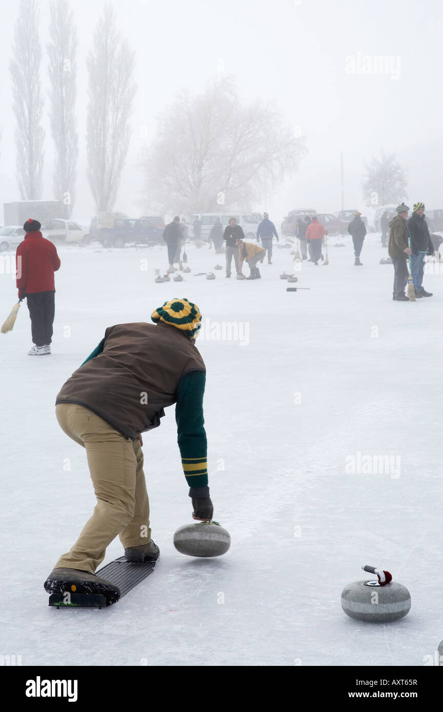 Frozen lakes for curling hi-res stock photography and images - Alamy