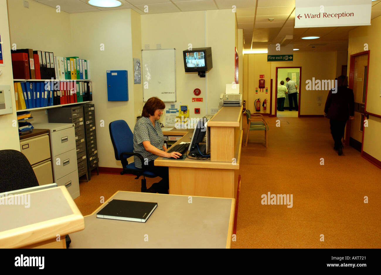 Nhs staff reception hi-res stock photography and images - Alamy