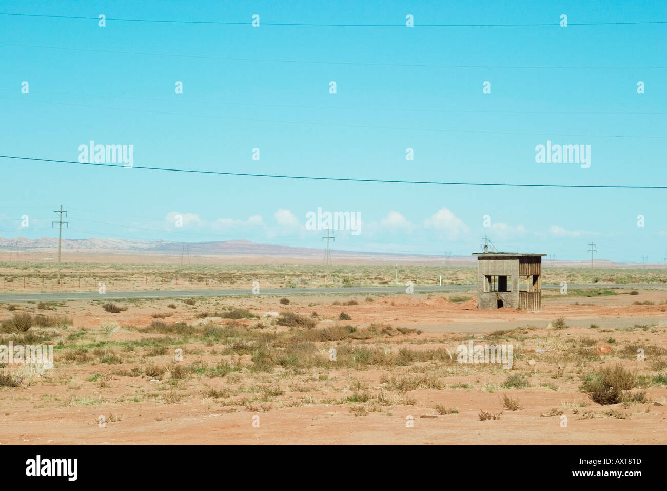 Small shack in desert Stock Photo - Alamy