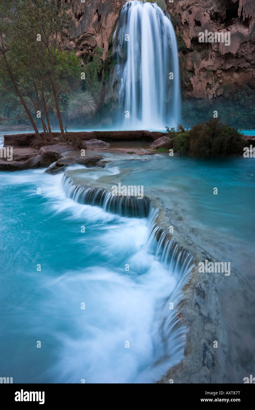 Slow running water in the incredible turquoise waters of Havasu Canyon ...