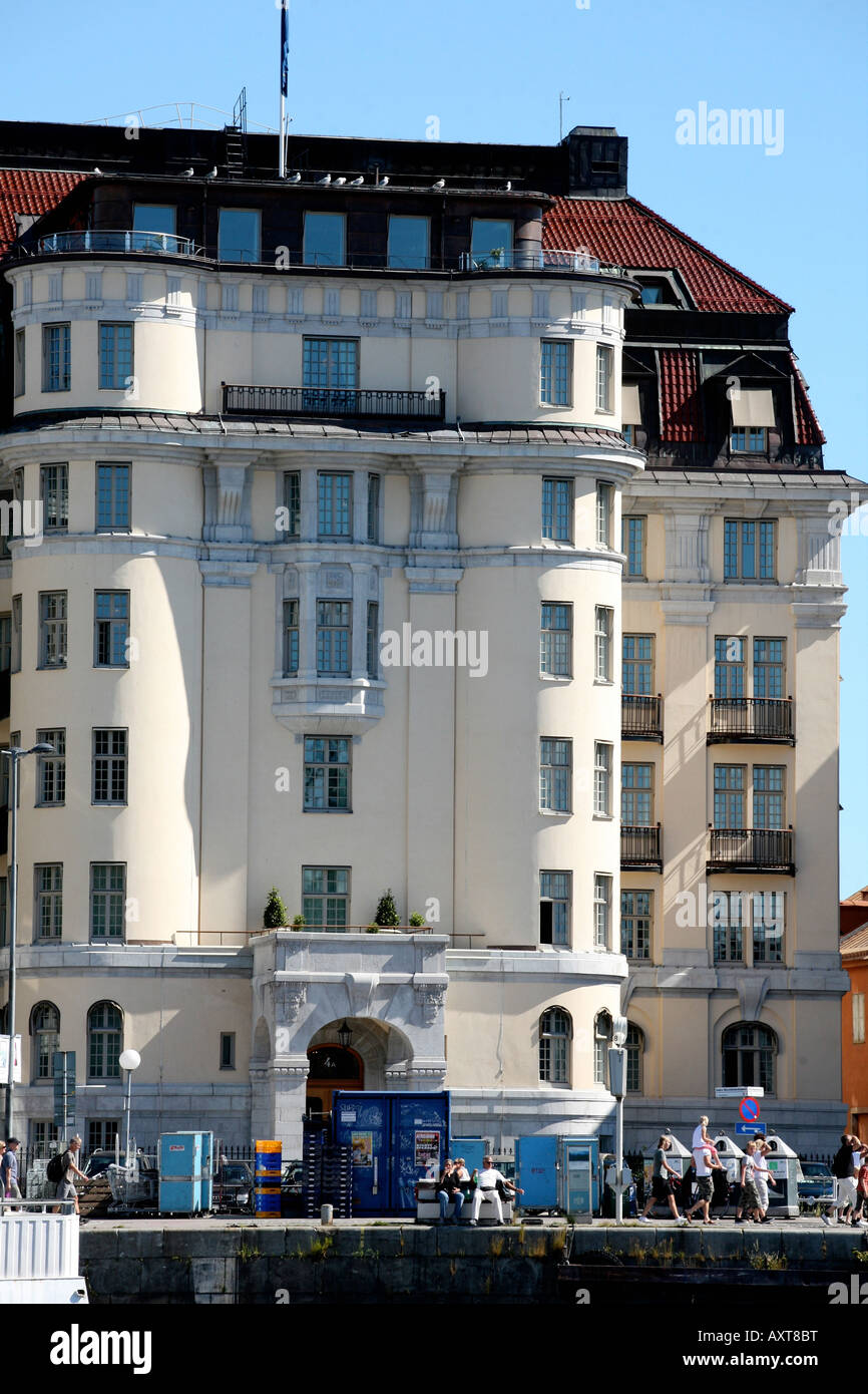 building with rounded edges, ornate trim Stock Photo - Alamy