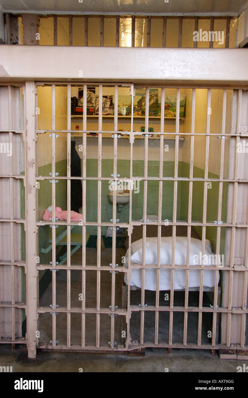 Prison cell on in Alcatraz Penitentiary Stock Photo - Alamy