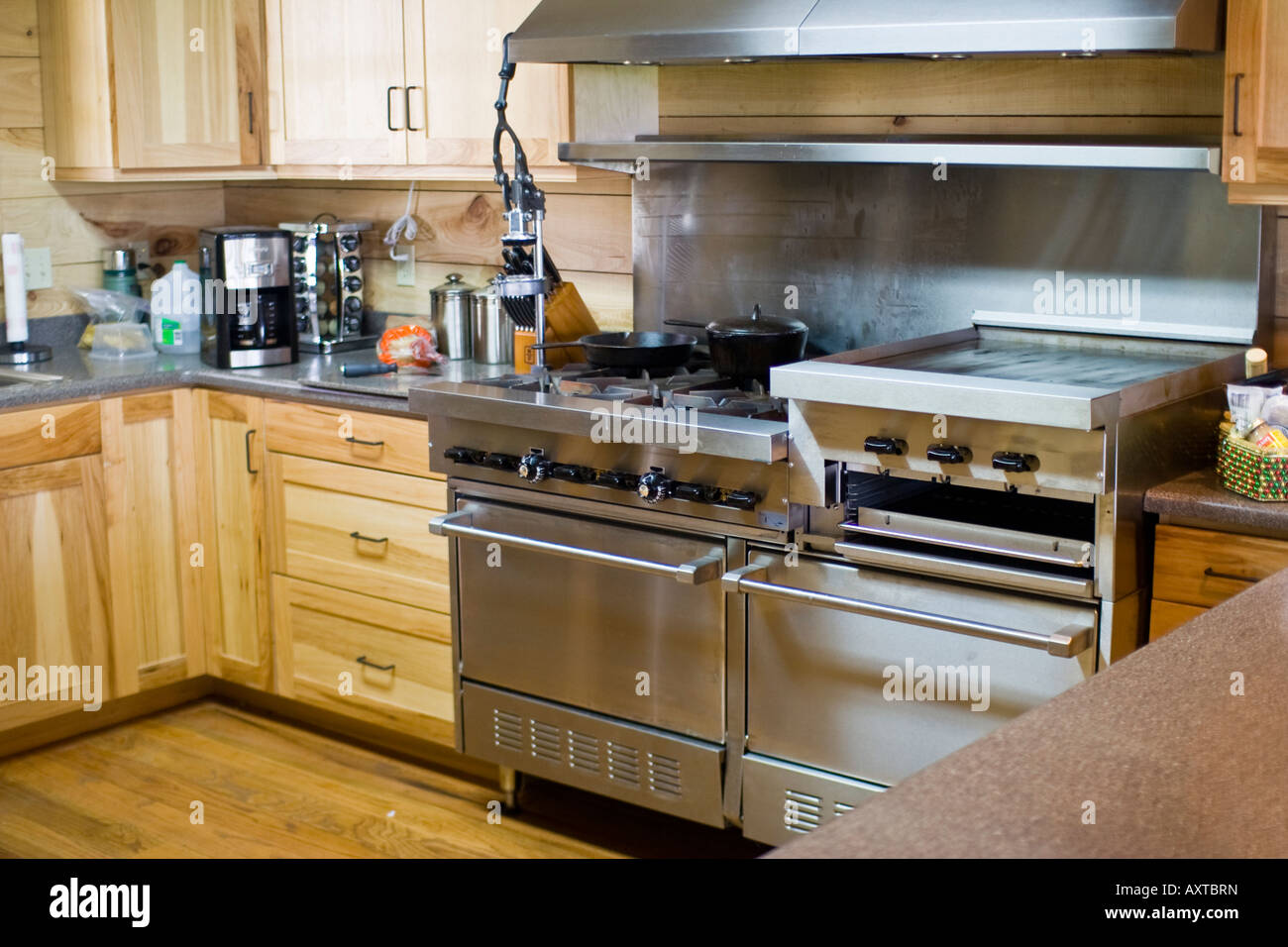 Interior kitchen of a hunting cabin Stock Photo - Alamy