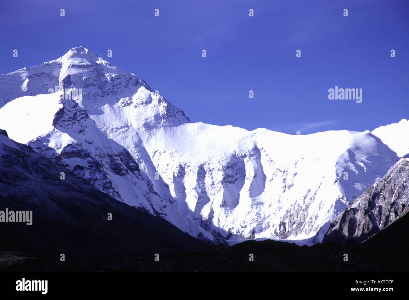 North face mount everest from hi-res stock photography and images - Alamy