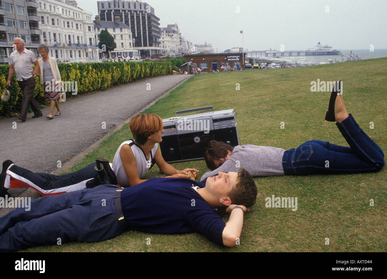 Ghetto blaster summer hi-res stock photography and images - Alamy