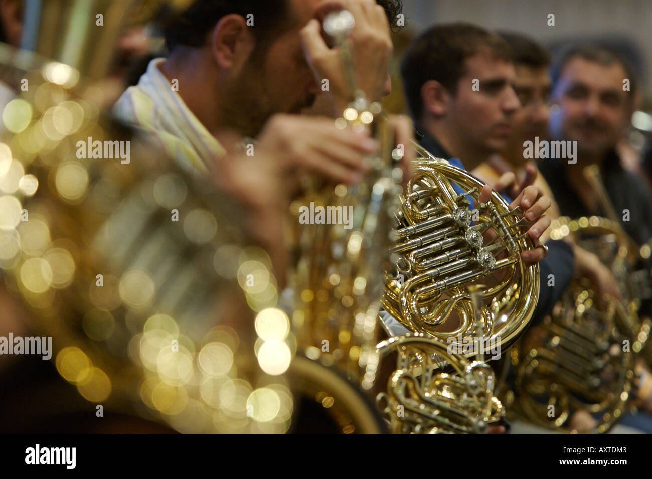 Horn concerto hi-res stock photography and images - Alamy