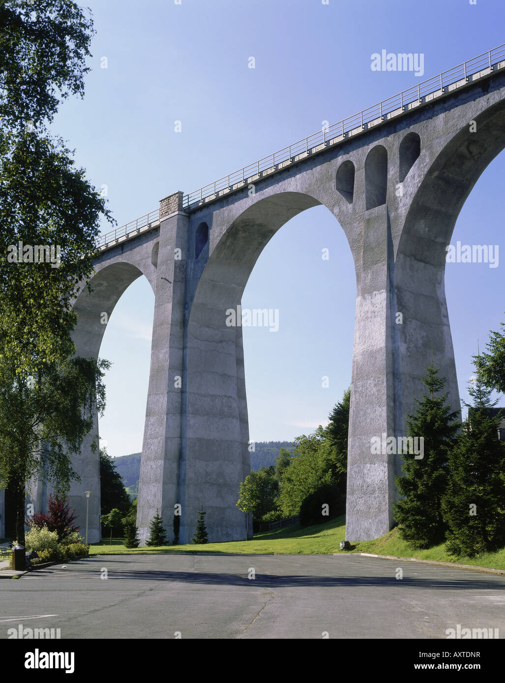 North road railway viaduct hi-res stock photography and images - Alamy