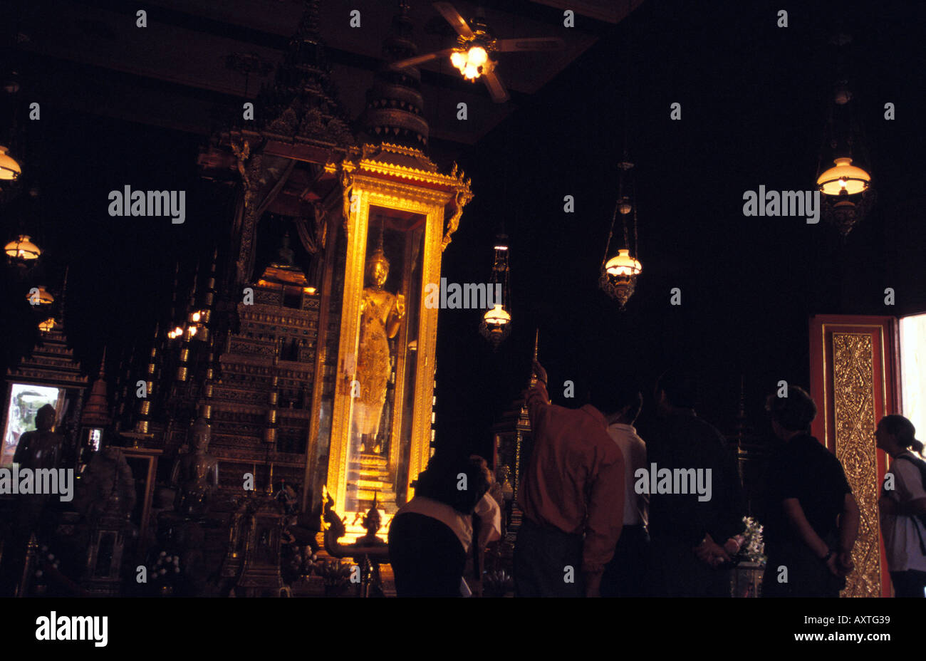 Silver pagoda phnom penh inside hi-res stock photography and images - Alamy