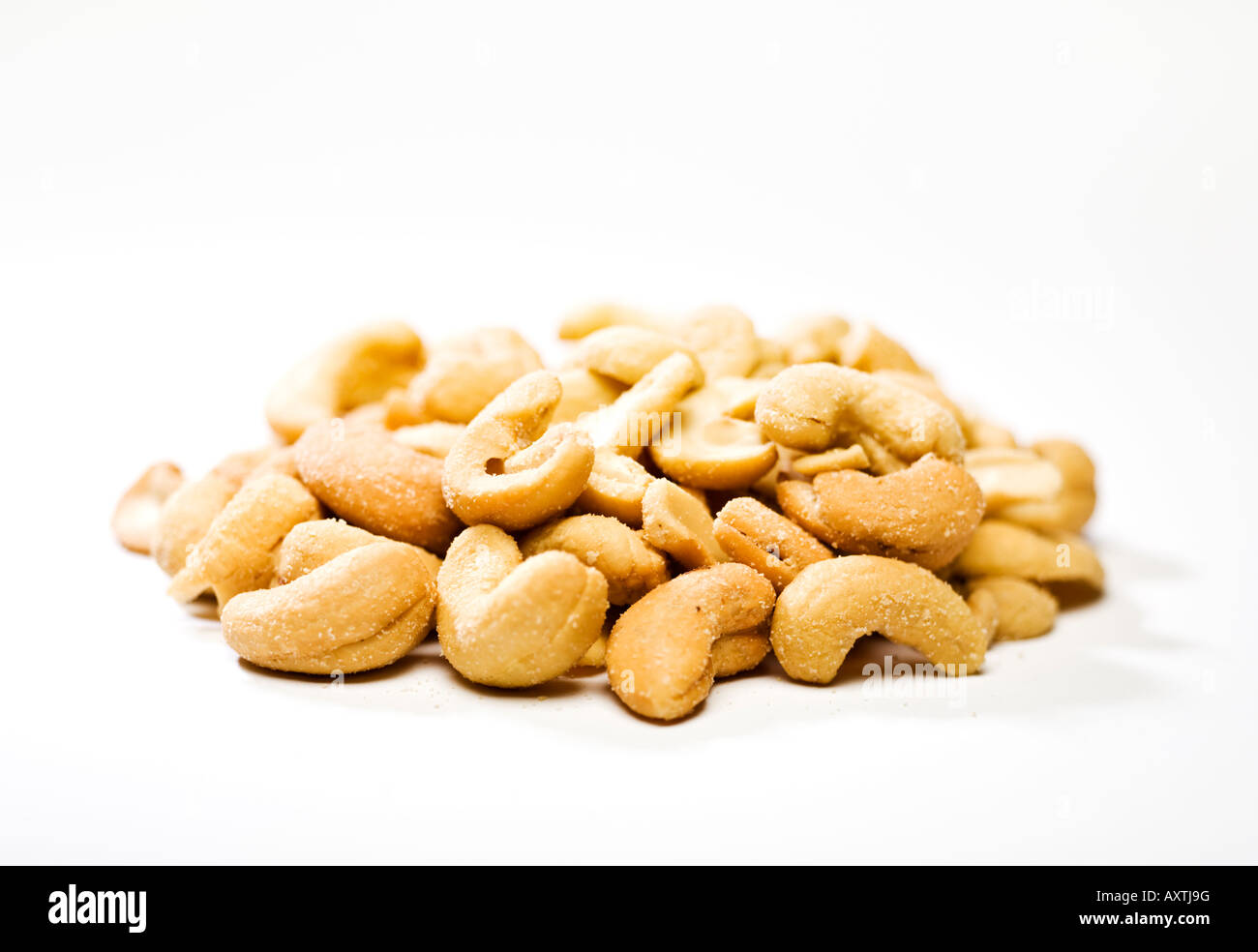 Pile of Salted Cashew nut kernels Stock Photo - Alamy