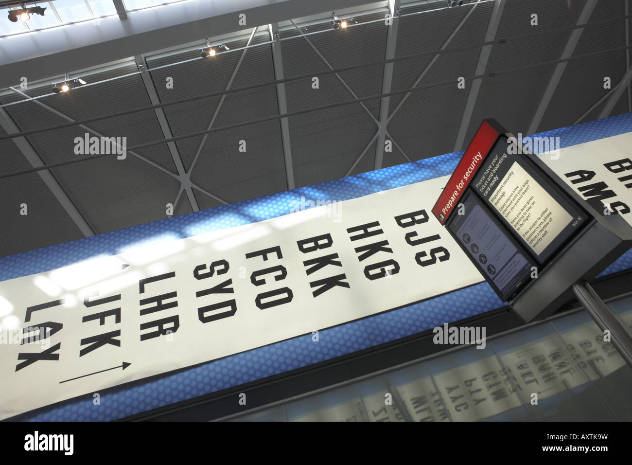 Airport code heathrow hi-res stock photography and images - Alamy