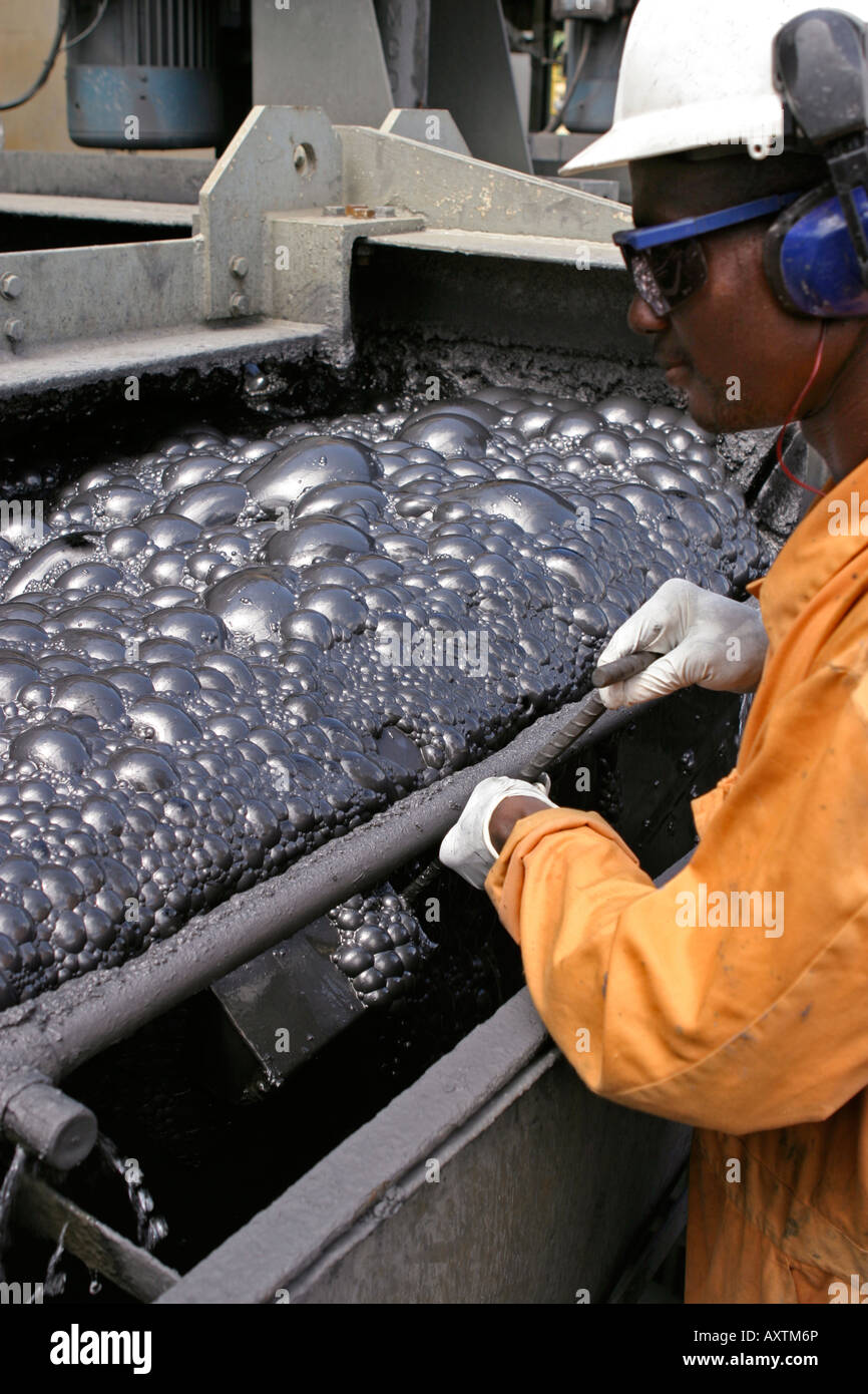 Gold froth flotation tanks for separating out very fine free gold and ...