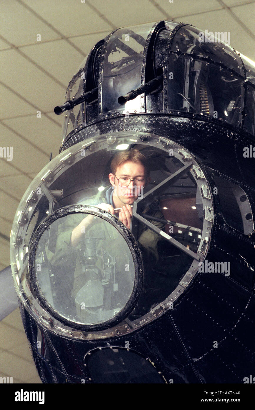 Lancaster bomber lincoln hi-res stock photography and images - Alamy