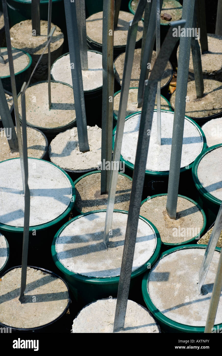 Cluster of garden pots hi-res stock photography and images - Alamy