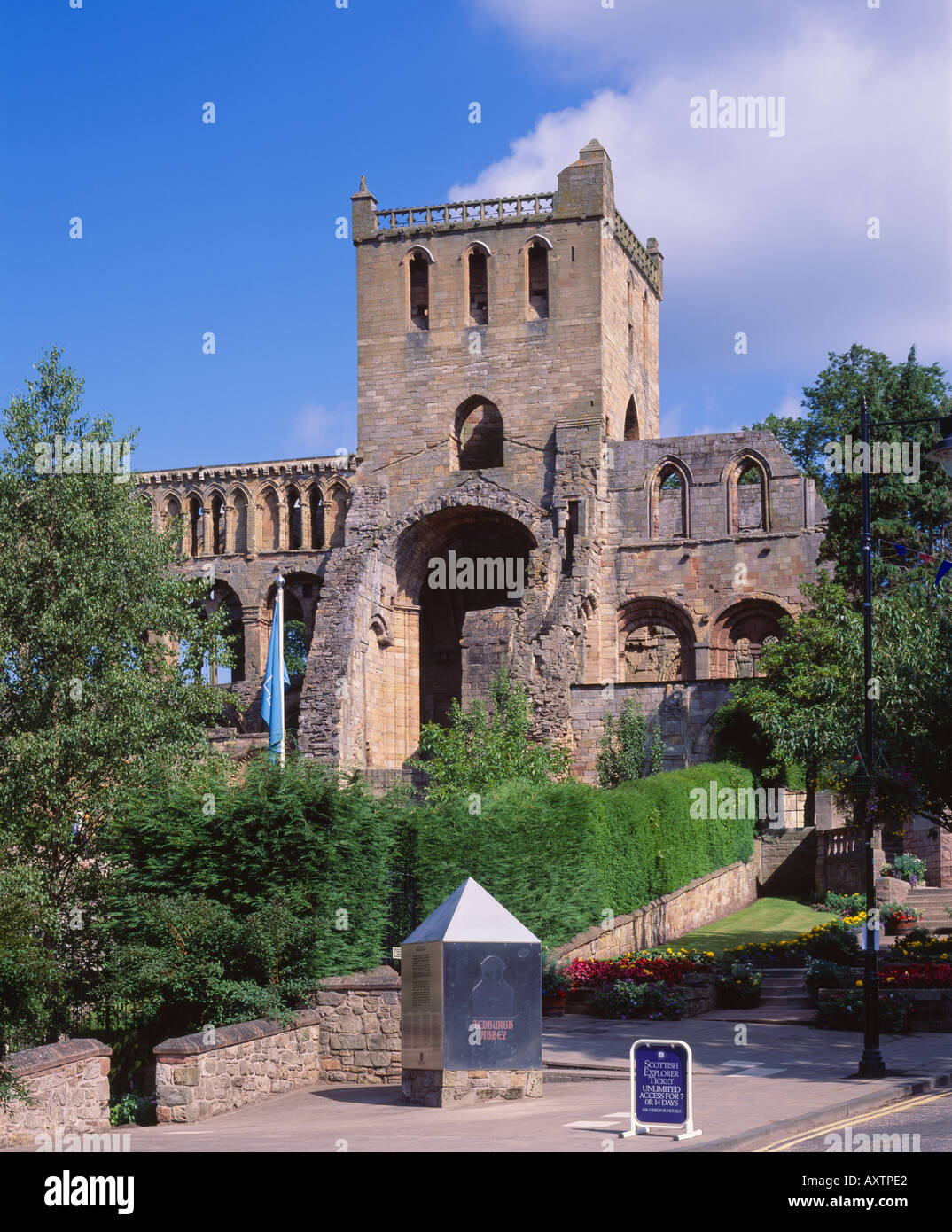 Jedburgh Abbey, Scottish Borders, Scotland, UK Stock Photo - Alamy