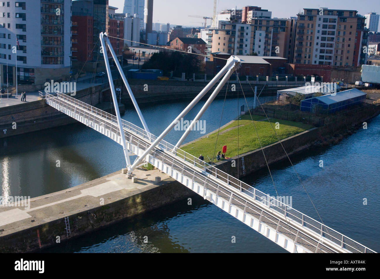 Leeds bridge over river aire hi-res stock photography and images - Alamy