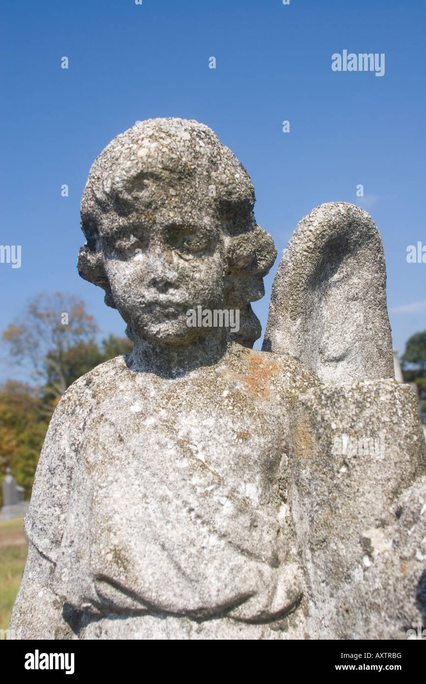 Angel with broken wing hi-res stock photography and images - Alamy
