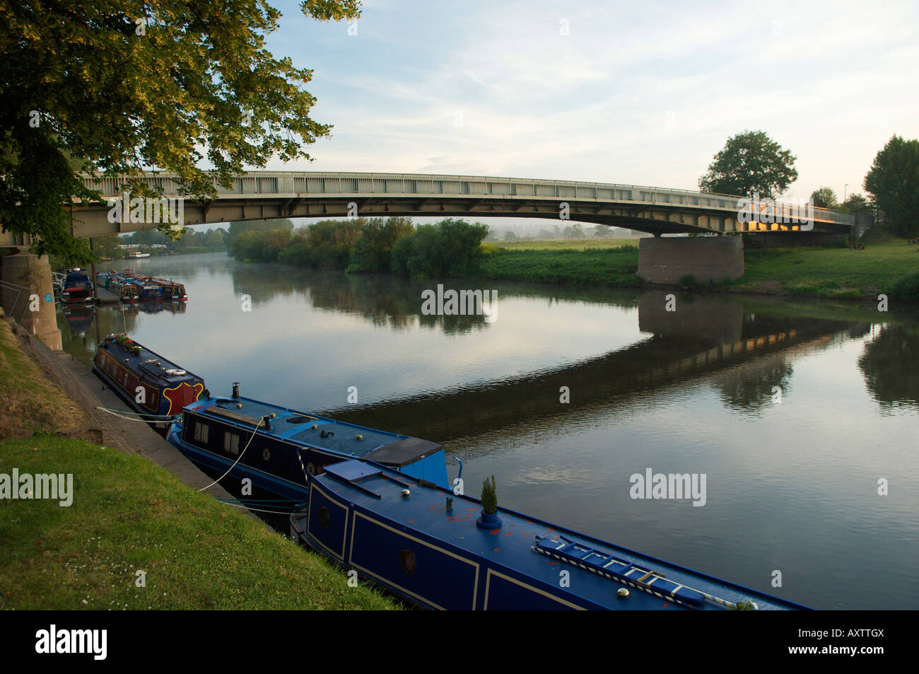 River bridge at Upton upon Severn in Worcestershire Stock Photo - Alamy