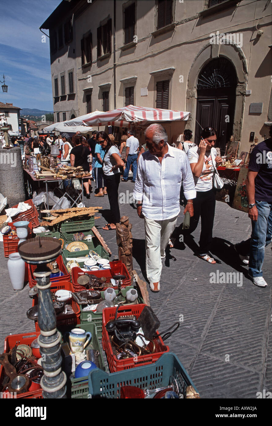 Flea market at Arezzo Stock Photo - Alamy