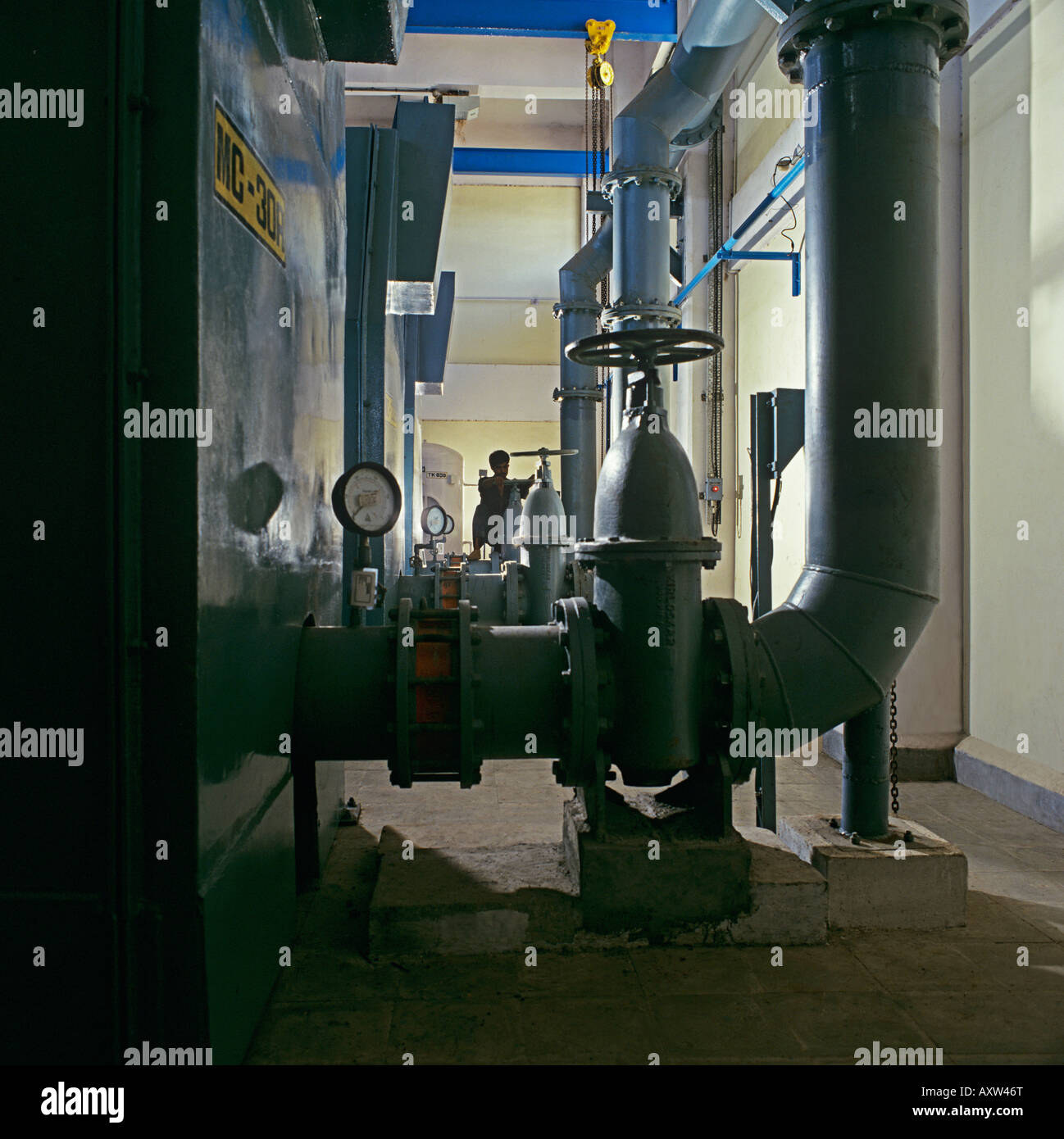 Sanitation facilities environmental science hi-res stock photography ...