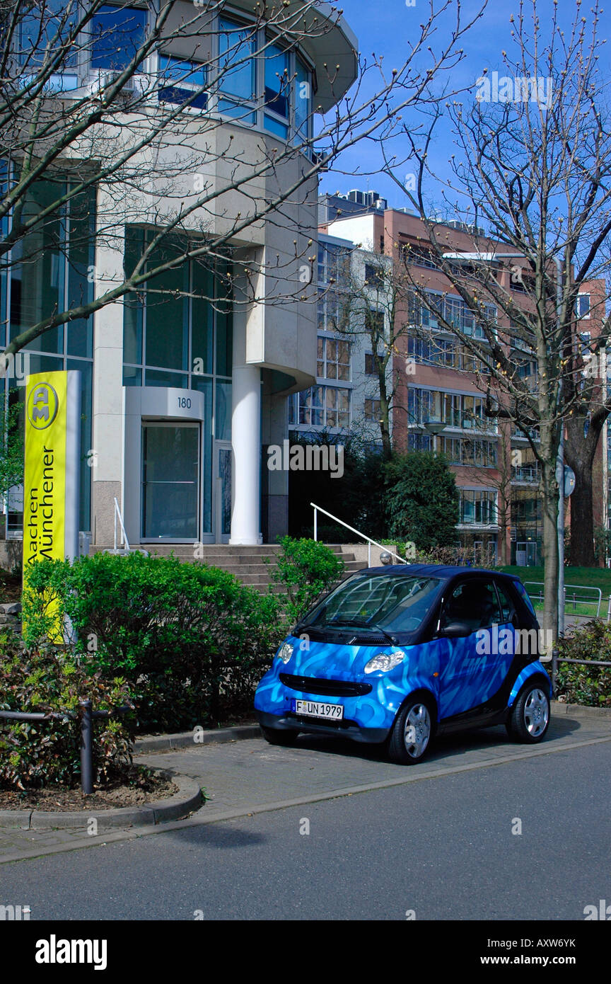 More and more people are using smart cars due to parking convenience in ...