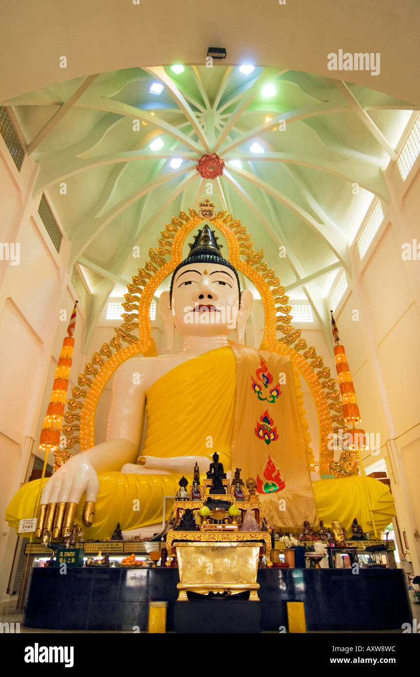 SAKYA MUNI BUDDHA GAYA Temple SINGAPORE ASIA race course road TEMPLE OF ...