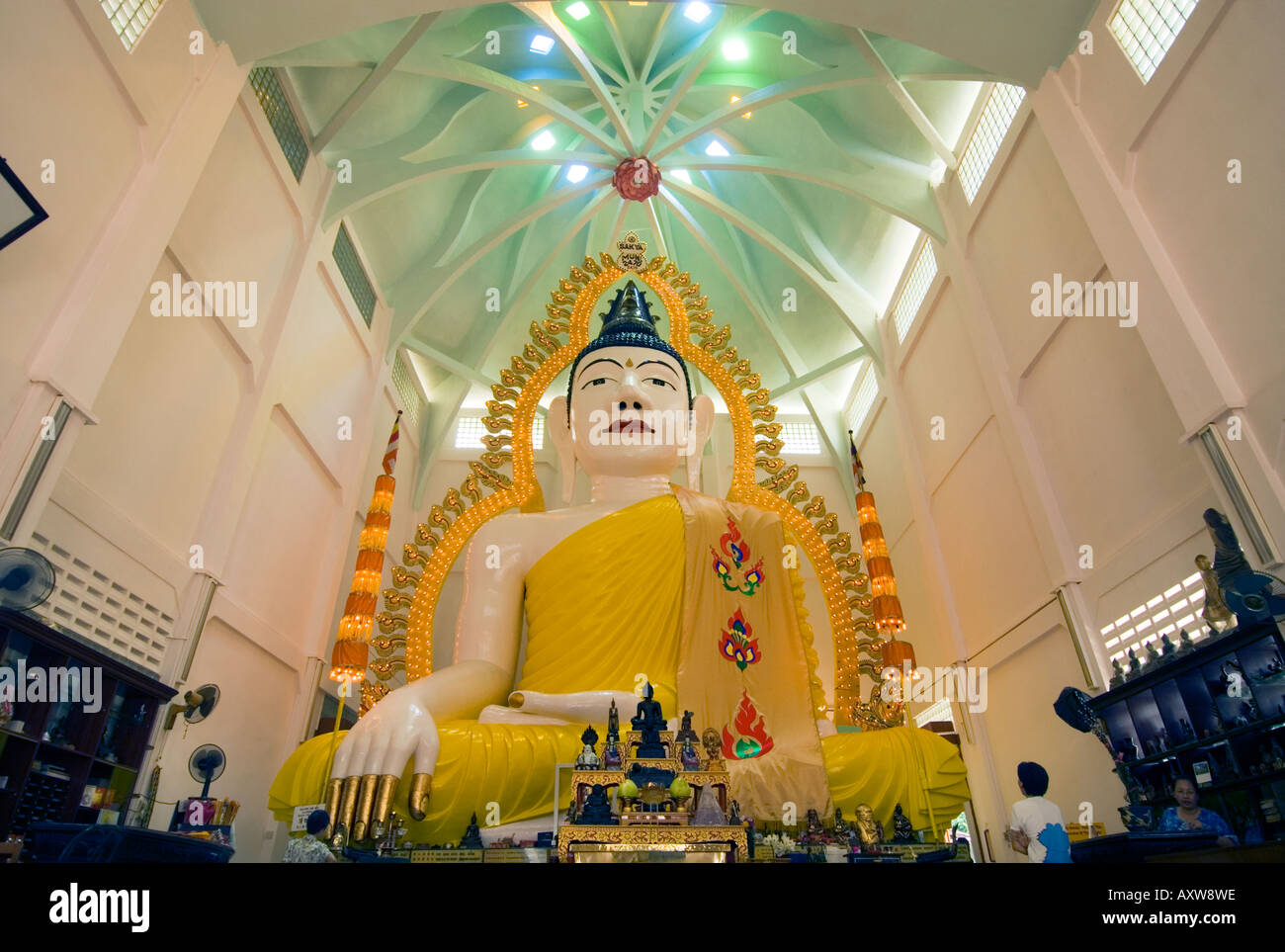SAKYA MUNI BUDDHA GAYA Temple SINGAPORE ASIA race course road TEMPLE OF ...