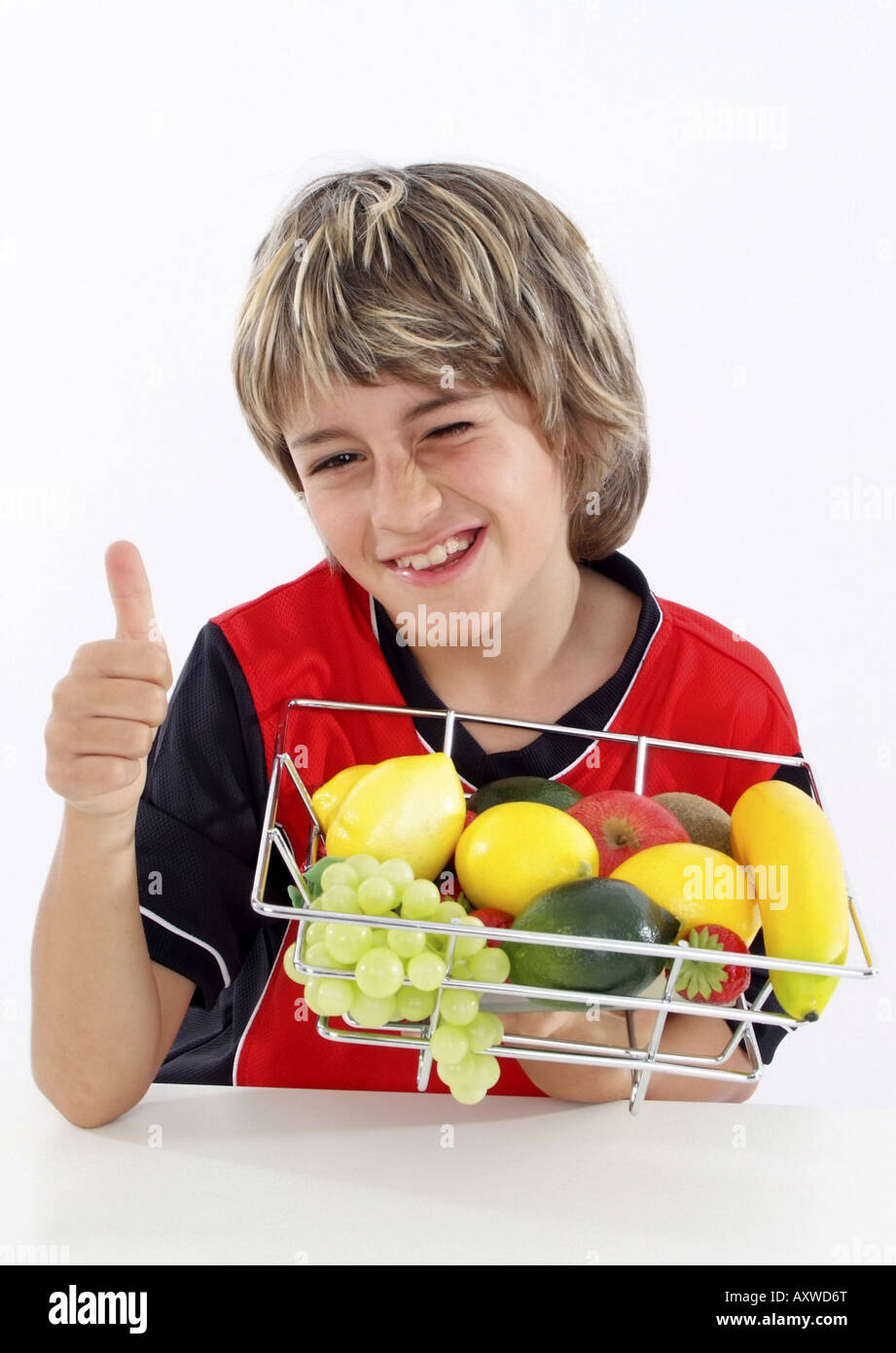 boy likes fruits Stock Photo - Alamy