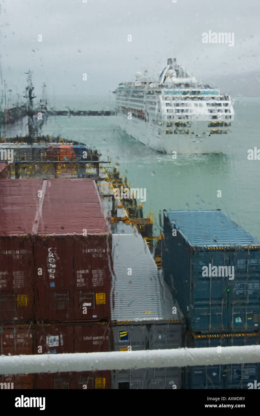 Container ship in rain port hi-res stock photography and images - Alamy
