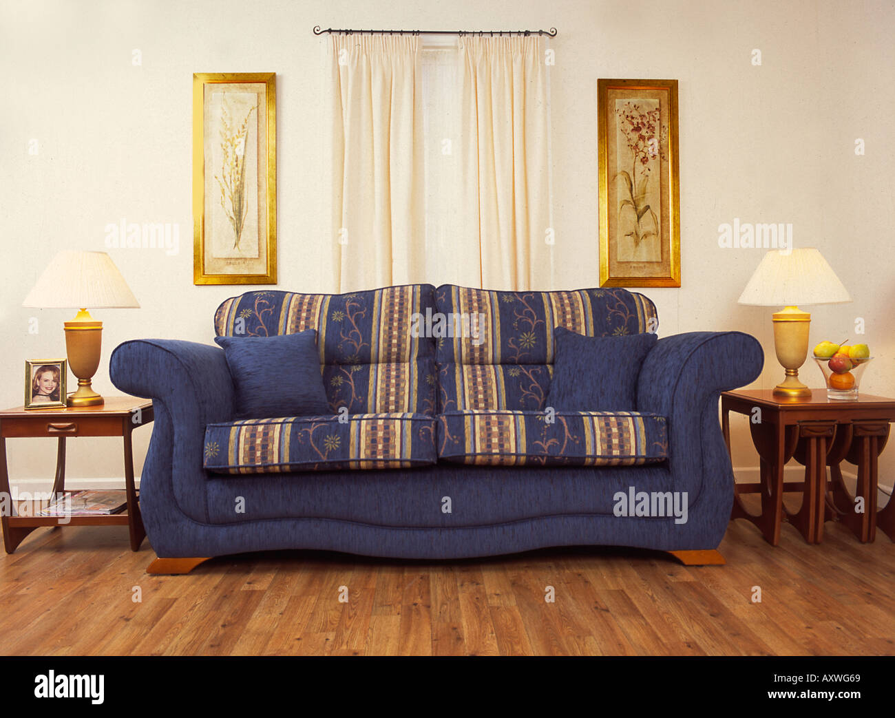 Furniture Lounge Settee Stock Photo - Alamy