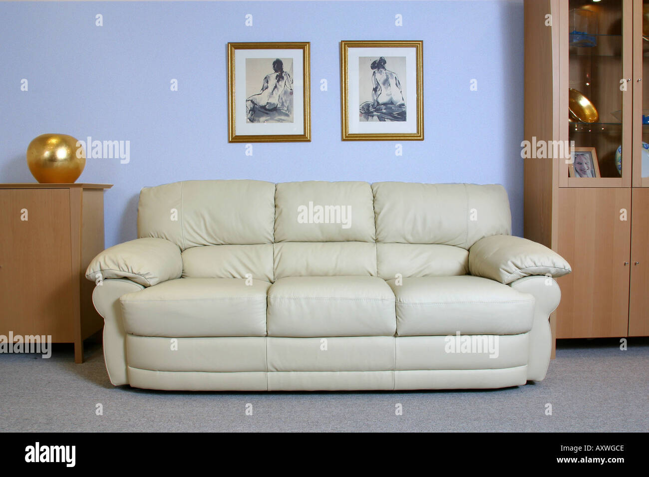 3 seater Settee Stock Photo - Alamy