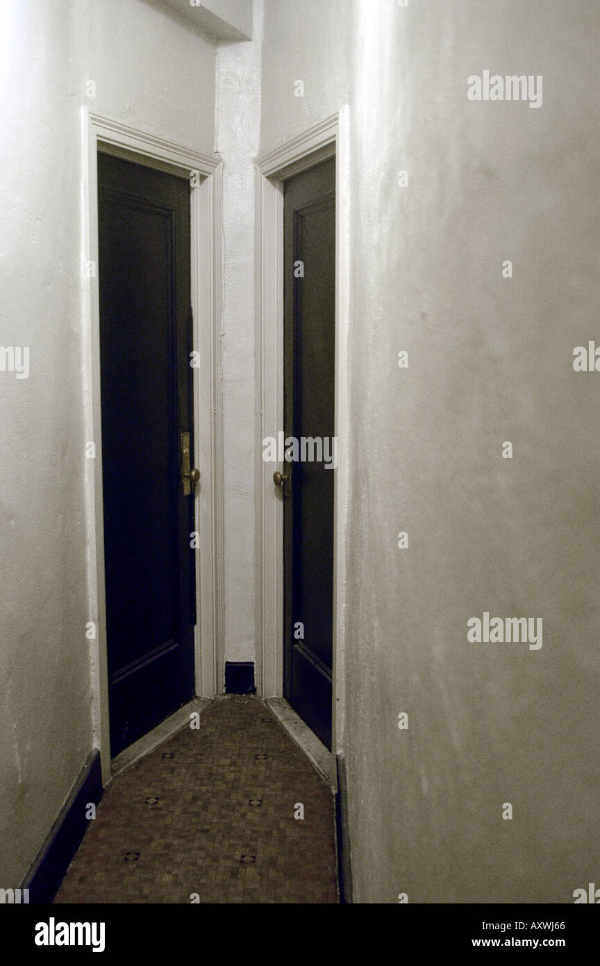 Confining hi-res stock photography and images - Alamy