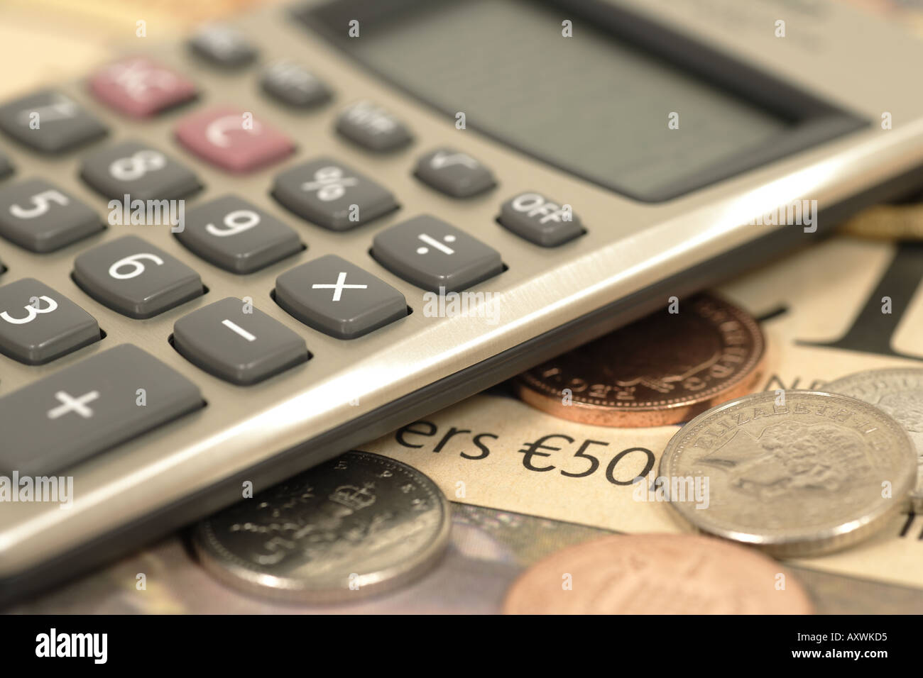 Rich counting money pounds hi-res stock photography and images - Alamy